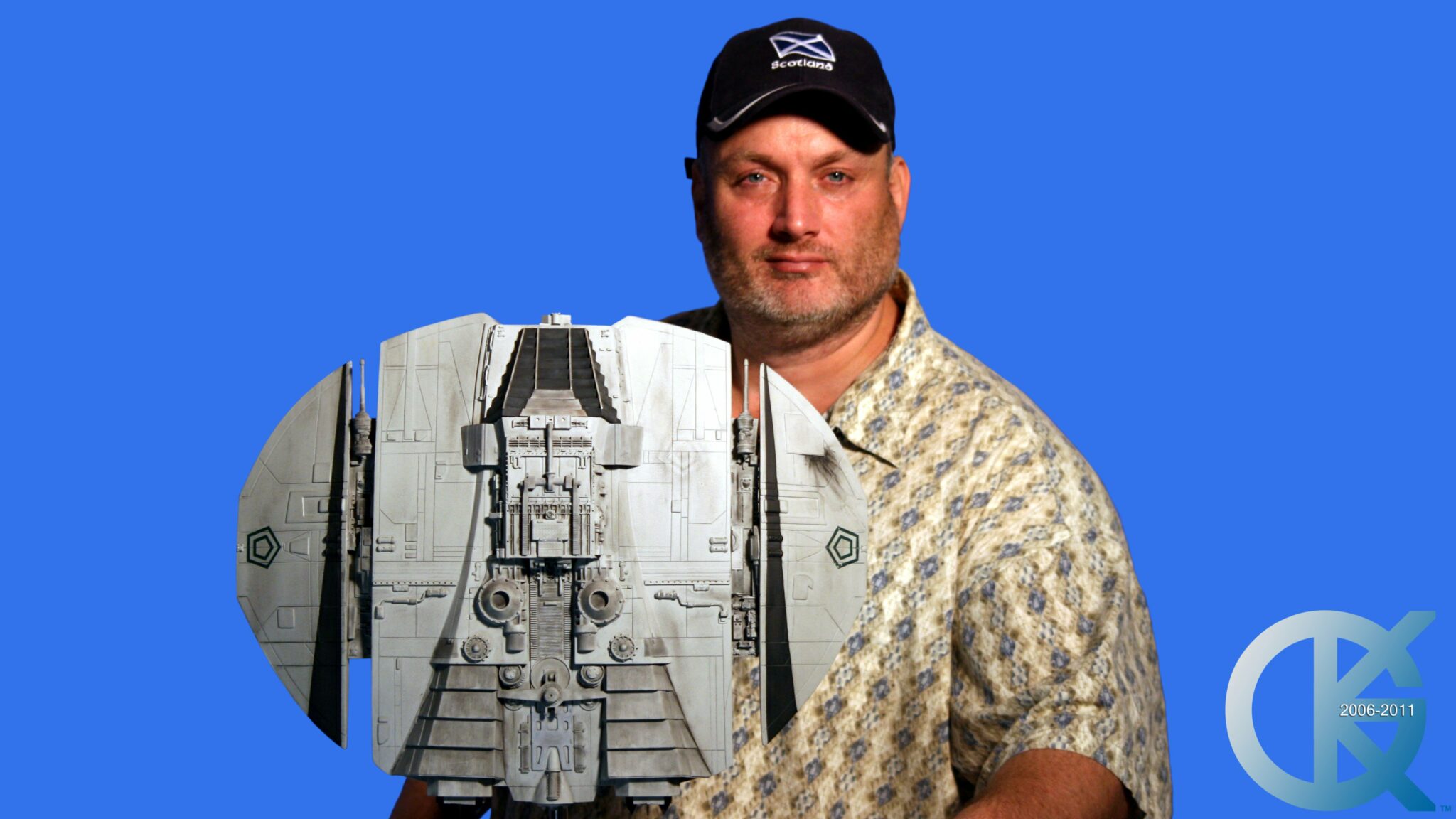 Kuhn Global Blue Screen – Studio Scale V1 “PYRO” Cylon Raider Replica ...