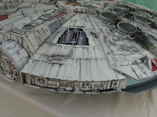 Ian Lawrence’s DeAgostini Studio Scale Millennium Falcon - Modelers ...