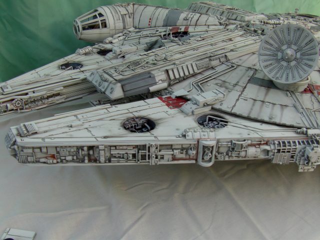 Ian Lawrence’s DeAgostini Studio Scale Millennium Falcon - Modelers ...