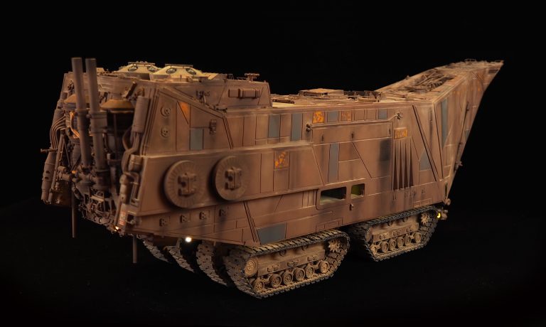 Jason Eaton Scratch Builds the Ralph McQuarrie SANDCRAWLER - Modelers ...